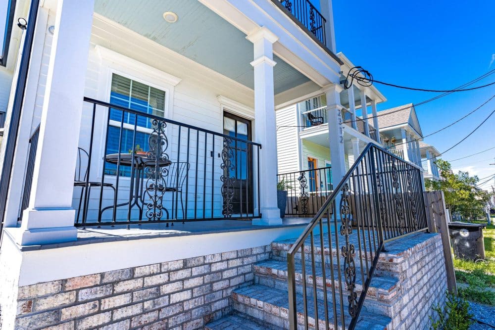 The Lafitte Residence - Book NOLA